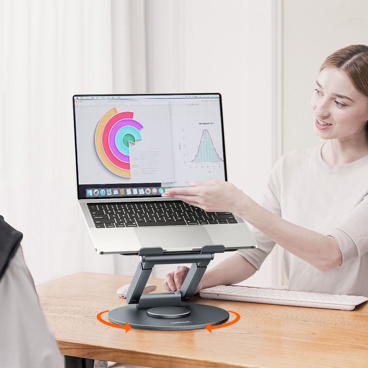 Rotating Laptop Stand with Telescopic Height Adjustment